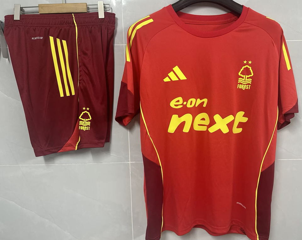 2025/26 Nottingham Forest Red Training Jersey